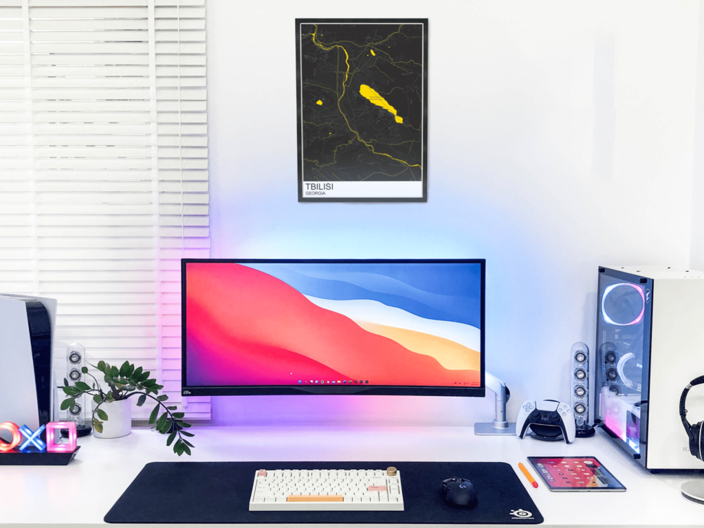 პოსტერი - თბილისი - Setups.ge